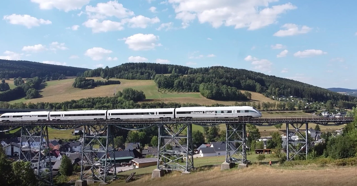 Field test passed: First FRMCS/5G test environment for the railway ...